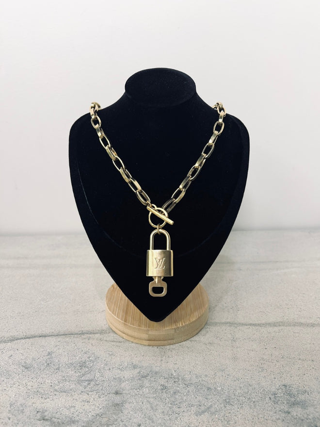 WINIFRED DESIGN – J. Longs